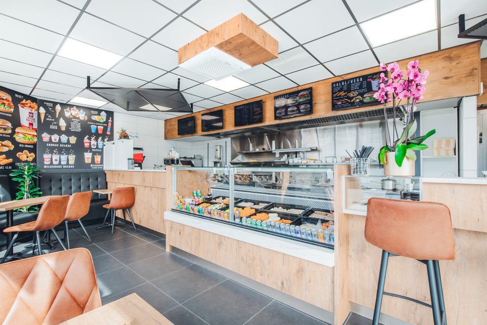 Cafetaria Woudhoek in Schiedam | Emondt KMI Fresh Food Interior